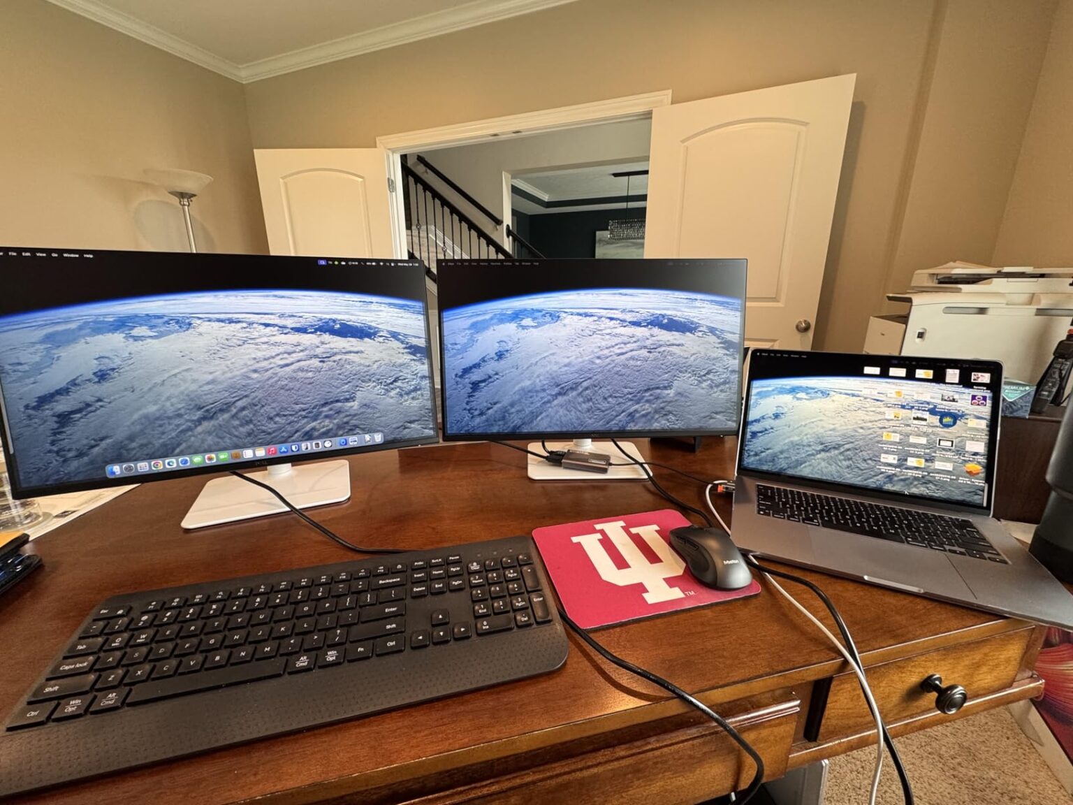 How to Set Up Dual Monitors on Mac 2026: Complete Guide