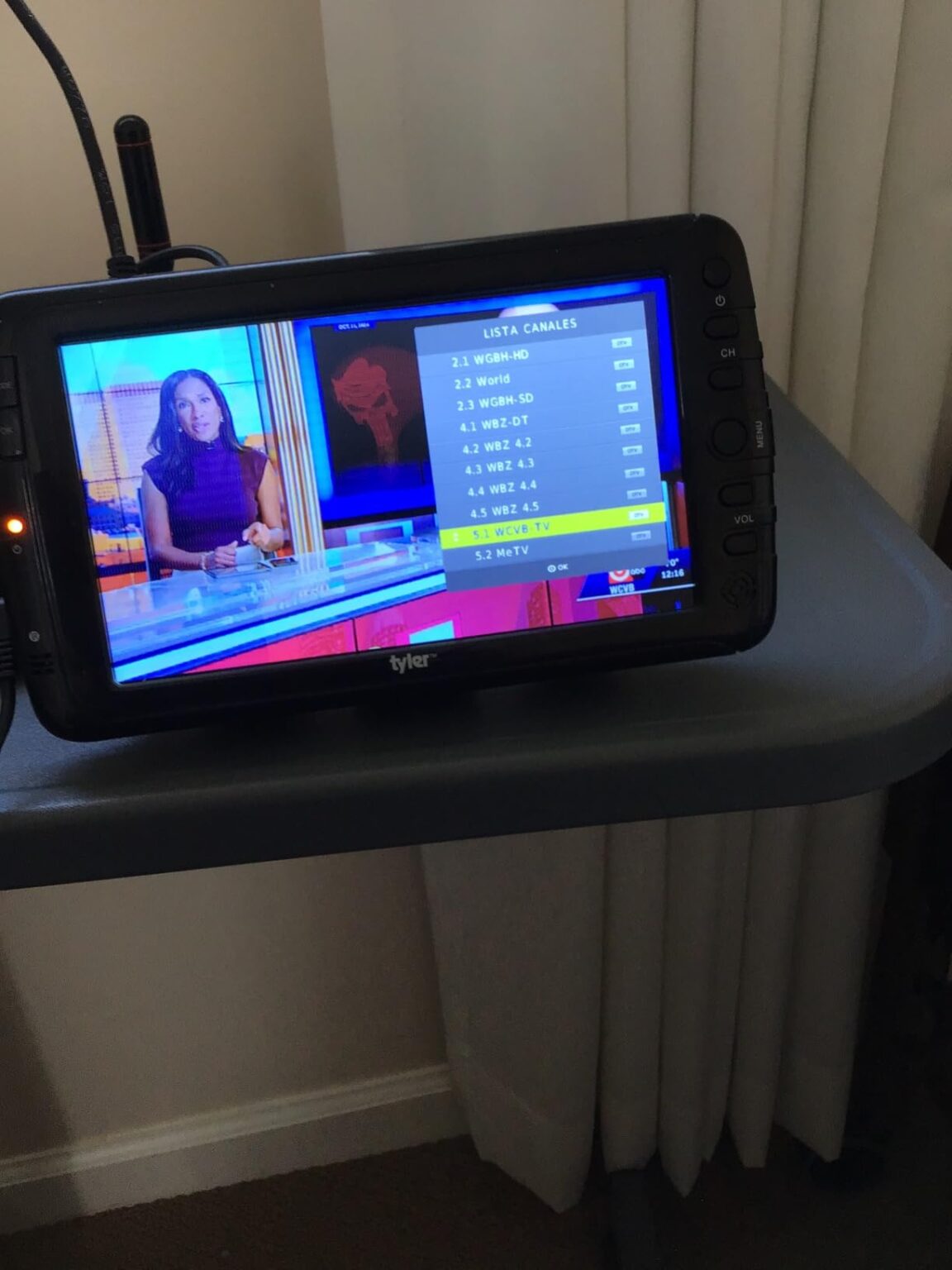 12 Best Portable Handheld TV 2026: Tested & Reviewed