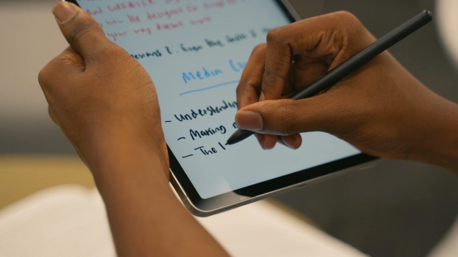 Best Tablets with Keyboard 2025: Expert Reviews & Productivity Tests