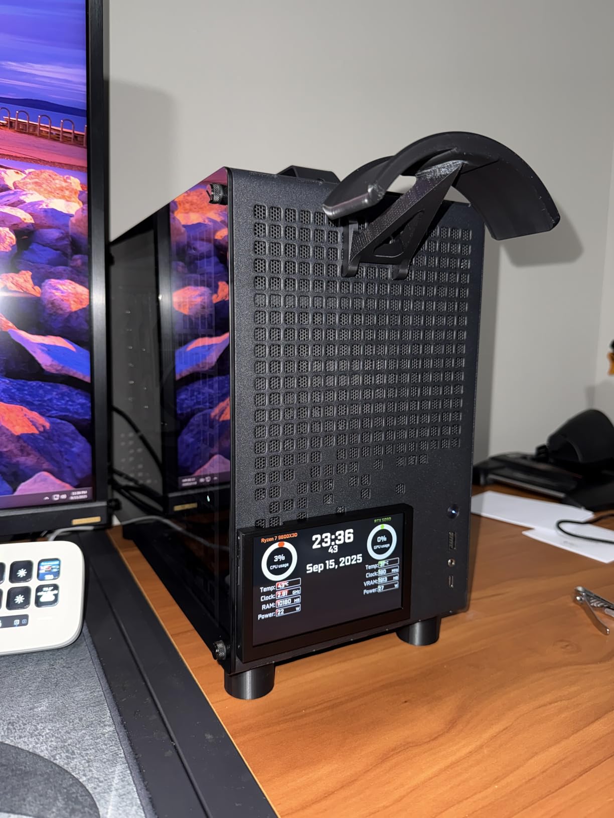 11 Best CPU Monitoring Displays (December 2025) Hardware Tested