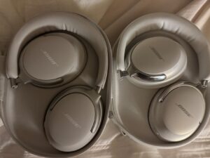 12 Best Noise Canceling Headphones For Airplanes (2026) Tested