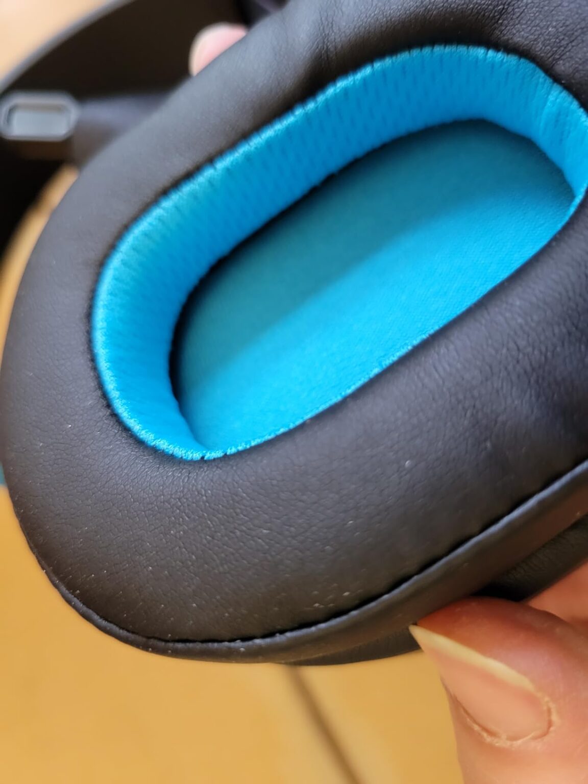 13 Best Gaming Headsets Under $100 (2026) Models Tested