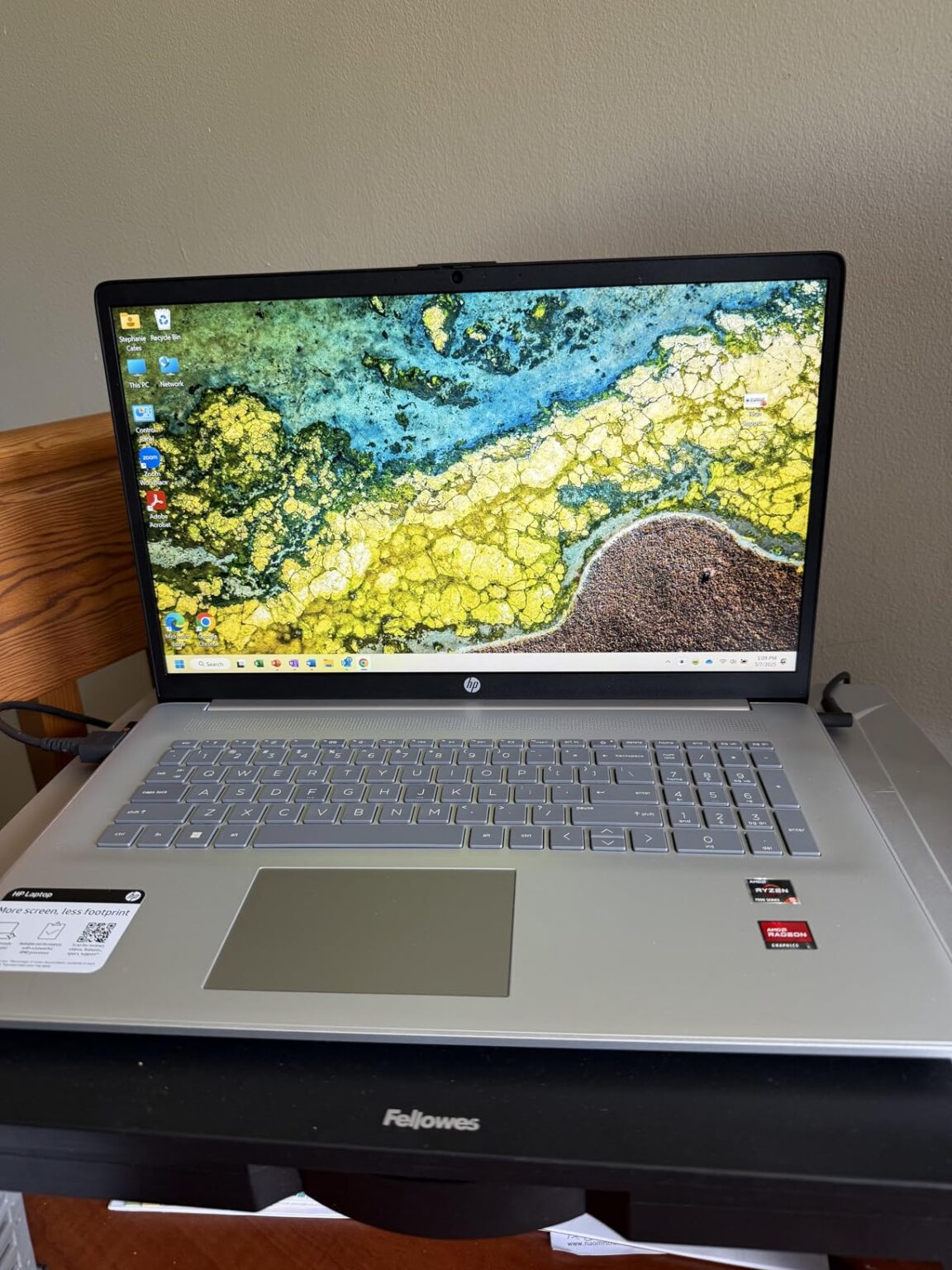 Best Laptops for Entrepreneurs 2026: Complete Business Buying Guide