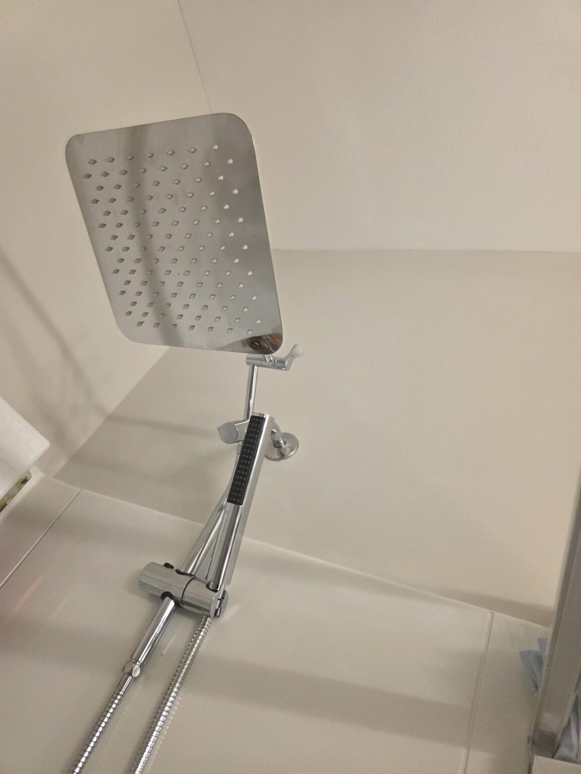 10 Best Rainfall Showerheads (January 2026) Tested