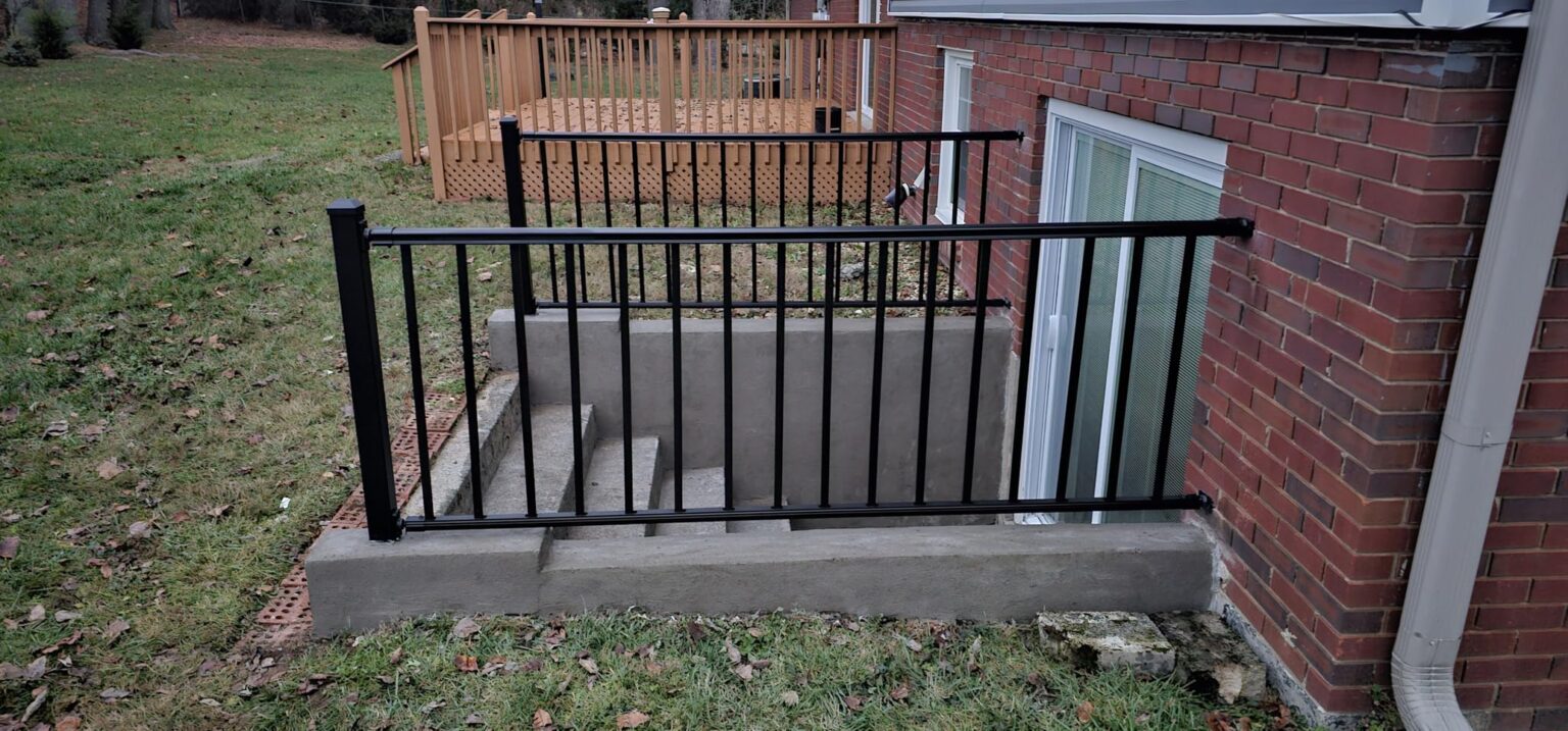 10 Best Deck Railing Systems in January 2026 (Expert Reviews & Comparison)